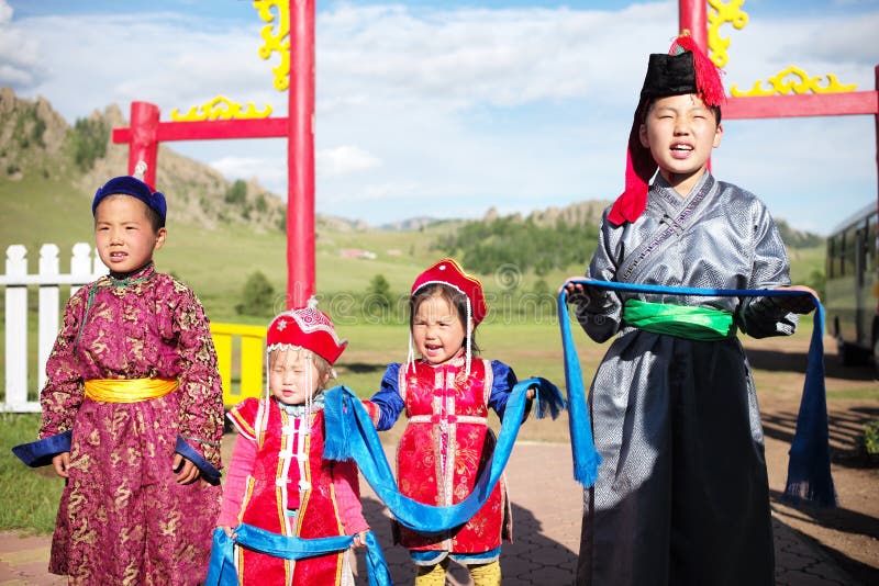 Warm Onthaal Van Mongoolse Jonge Geitjes Redactionele Afbeelding ...