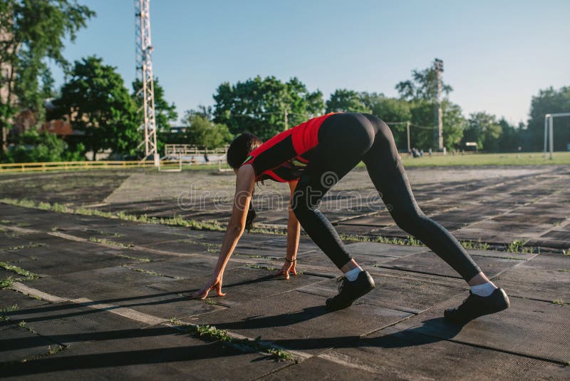 Warm-up before start stock image. Image of athlete, sportswoman - 126170449