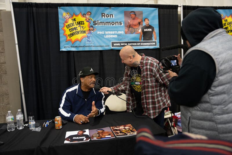 Warren, Michigan - USA - 02-26-2022: Great Lakes Comic Convention ...