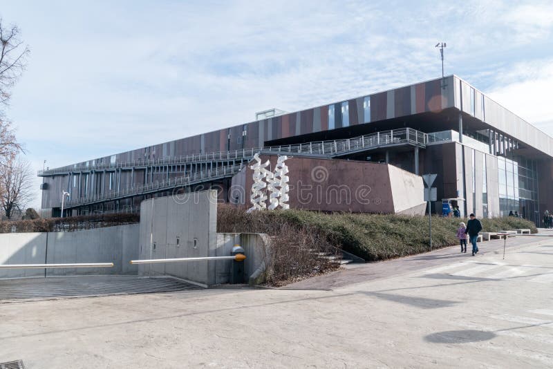 Copernicus Science Center Building Editorial Photo - Image of steel ...