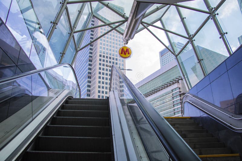 March Forward Courageously- Beijing Opera“ Women Generals of Yang ...