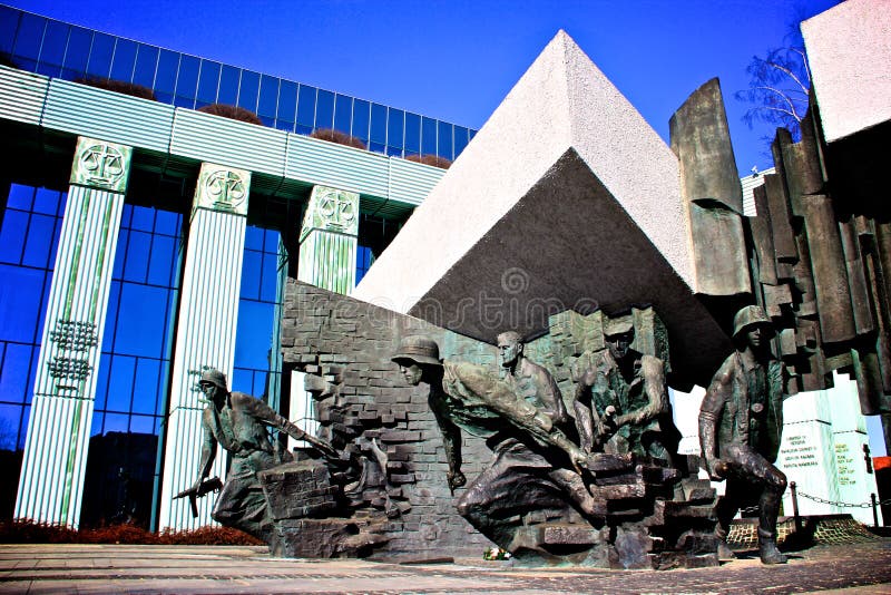 Warsaw Uprising Monument editorial image. Image of soldier - 24004975