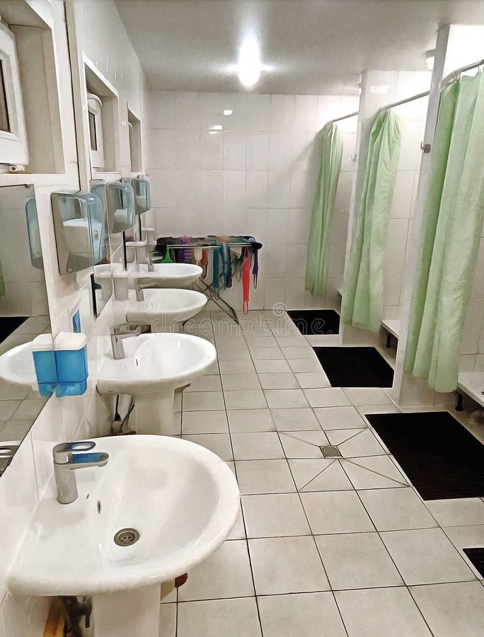 440 Hostel Shower Stock Photos - Free & Royalty-Free Stock Photos from ...