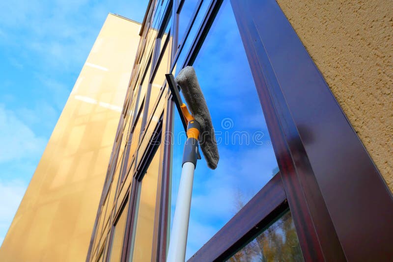 Long Pole Window Cleaning Stock Photos - Free & Royalty-Free Stock ...