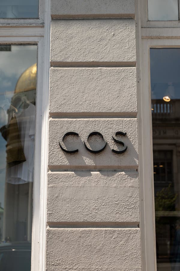 Washington DC - July 10 2022: Picture of a Cos Store Editorial Photo ...
