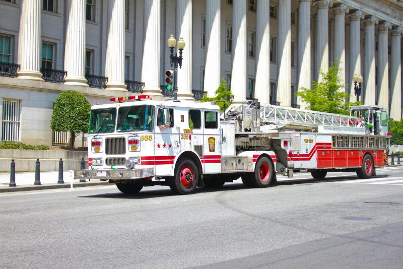 Washington, DC Ladder Firetruck Editorial Photo - Image of danger ...