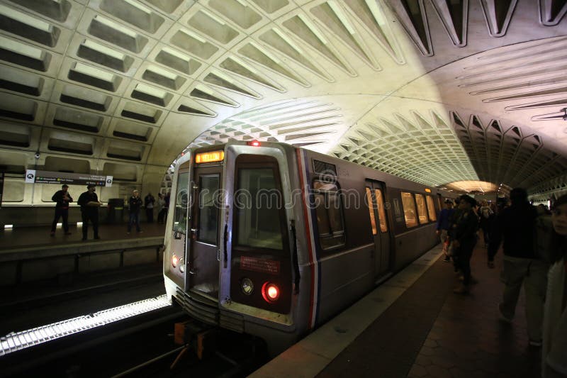 Washington dc metro subway editorial photo. Image of trail - 351475061