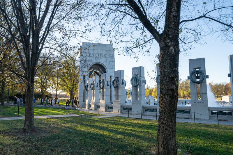 Pacific Side of the WWII Memorial in Washington DC in the Fall ...