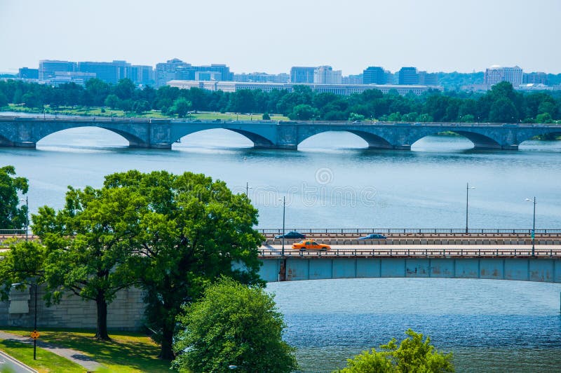 Washington DC Por El Río Potomac Imagen de archivo - Imagen de cubo ...