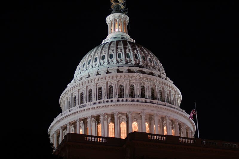 Washington DC, US Capitol Building at Night Editorial Photo - Image of ...