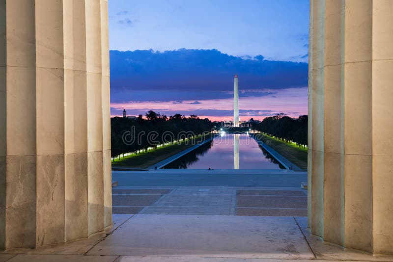 Washington Monument and Reflecting Pool from Lincoln Memorial Editorial ...