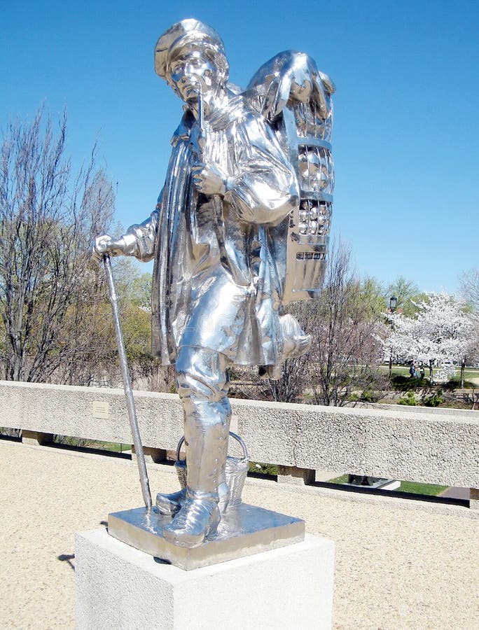 Washington Sculpture in Mall 2010 Editorial Stock Photo - Image of ...