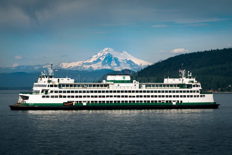 Washington State Ferry Crossing the Puget Sound Editorial Stock Image ...