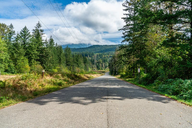 Washington State Highway 2 stock photo. Image of outdoors - 338717698