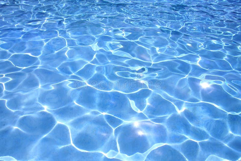 Wasser im Swimmingpool stockbild. Bild von transparenz - 4032229