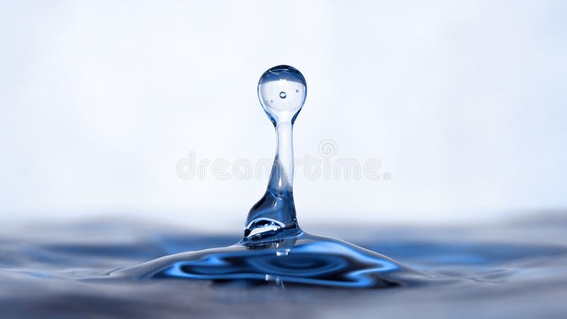 Wassertropfen stockfoto. Bild von oberfläche, wasser - 23006926