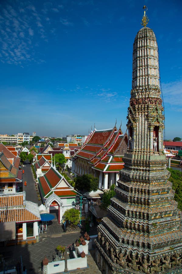 Wat Arun stock image. Image of asia, religion, place - 56972981