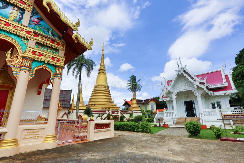 Wat Bot photo stock. Image du endroit, thaïlandaise, format - 32331192