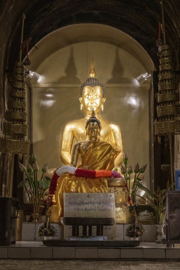 Wat Jed Yod, Built in 1497, is a Large Active Temple Where Monks Live ...