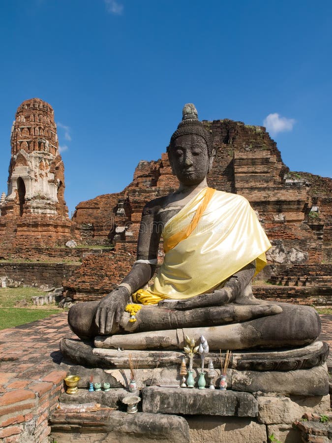 Wat Mahathat stock photo. Image of ancient, building - 30590230
