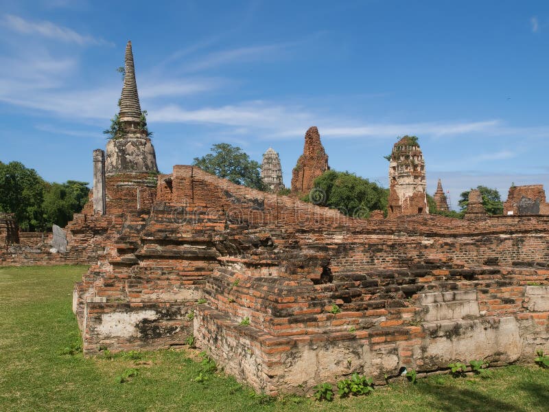Wat Mahathat stock photo. Image of ancient, building - 30590230