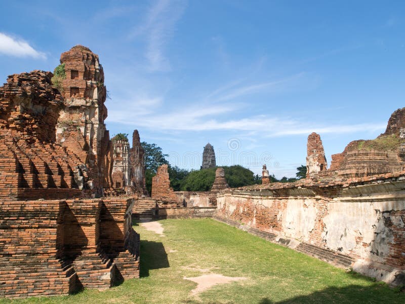 Wat Mahathat stock image. Image of thailand, building - 30590121