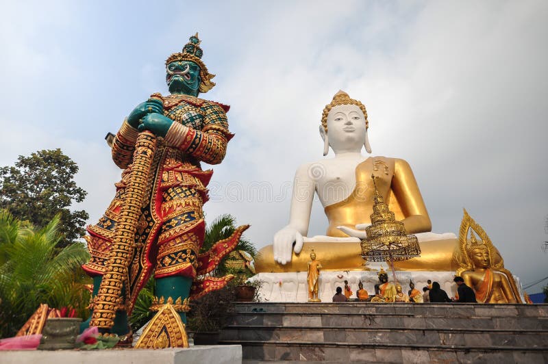 Wat Phra that Doi Kham Chiang Mai Foto de Stock - Imagem de sobre ...