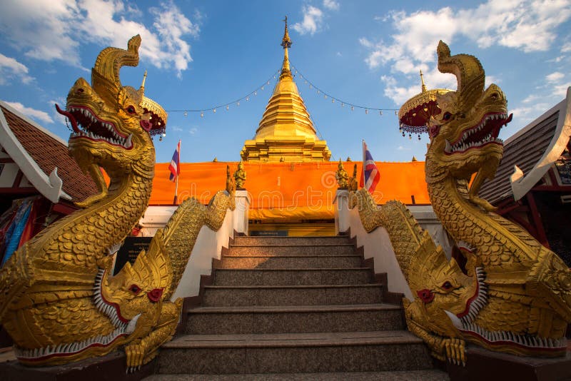 Wat Phra that Doi Kham, Chiang Mai, Tailandia Fotografia Stock ...