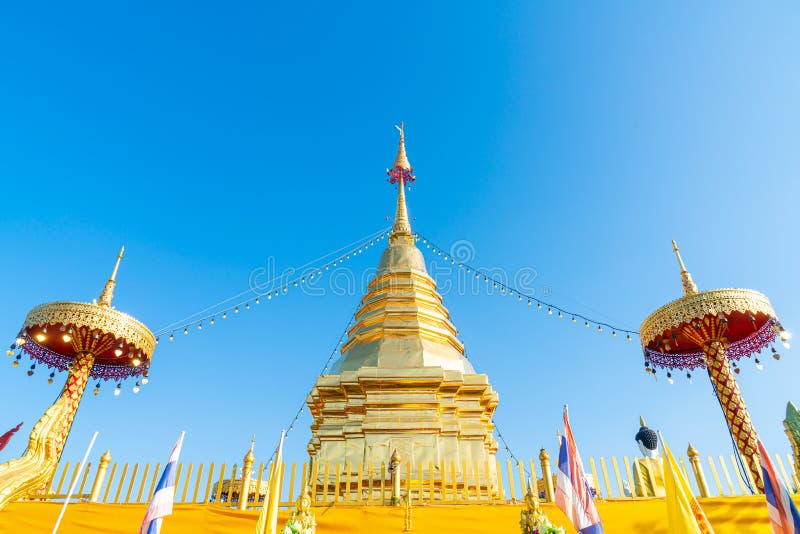 Wat Phra that Doi Kham (Temple of the Golden Mountain Stock Photo ...