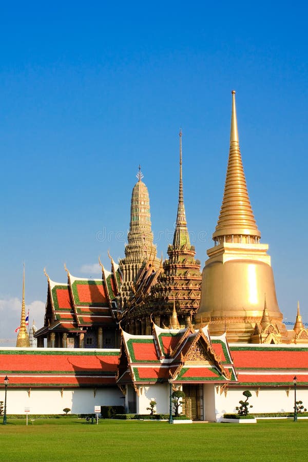 Wat Phra Kaew stock image. Image of mold, grand, statue - 63190643
