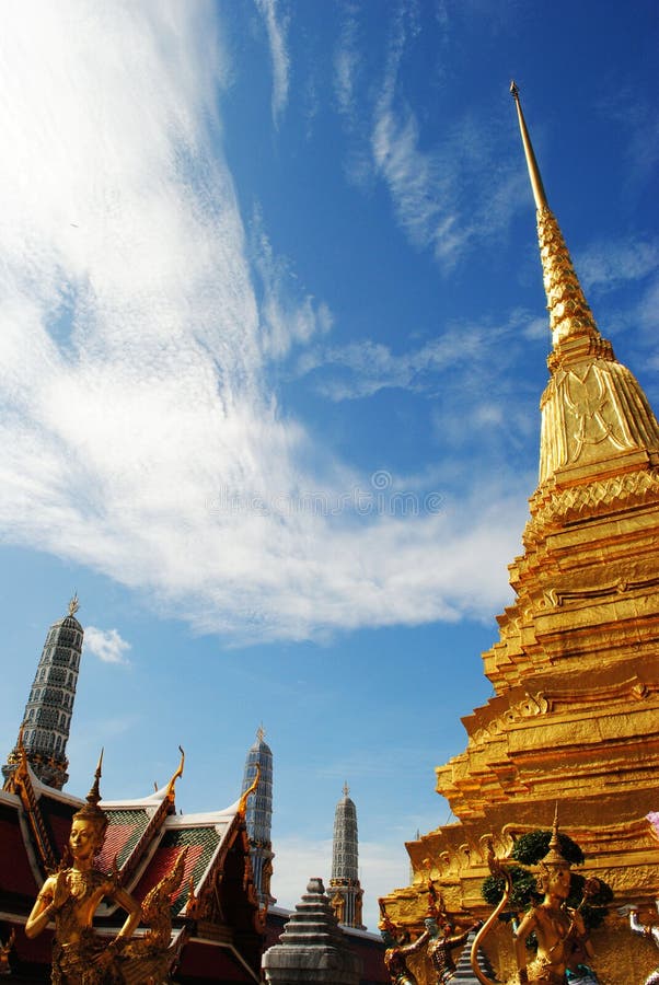 Wat Phra Kaew stock image. Image of buddhism, buddhist - 21580195