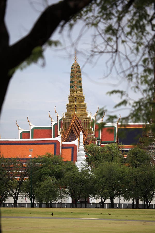 Wat Phra Kaew stock image. Image of pagoda, architecture - 26450527