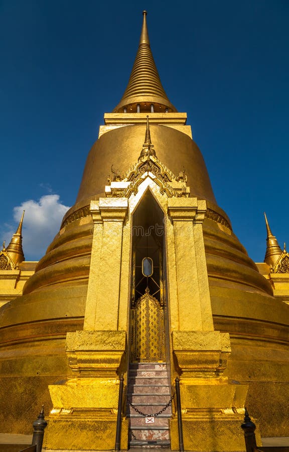 Wat Phra Kaew. stock image. Image of copy, place, destinations - 30568319