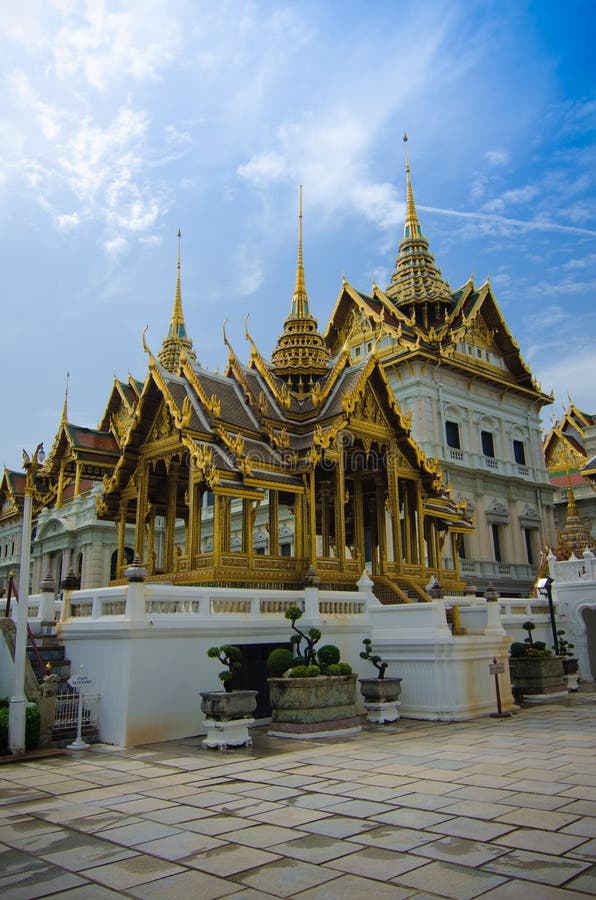 Wat prakeaw stock photo. Image of exotic, siam, architecture - 33568074