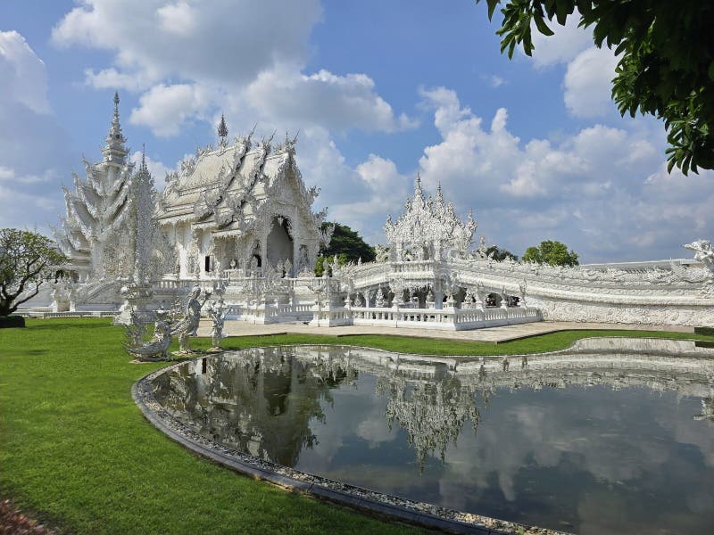 Wat Rong Khun (Chiang Rai White Temple) Stock Image - Image of palace ...