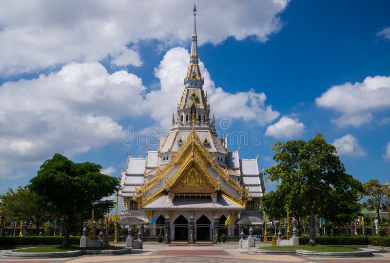 Wat Sothon Wararam Woravihan Stock Image - Image of white, monument ...