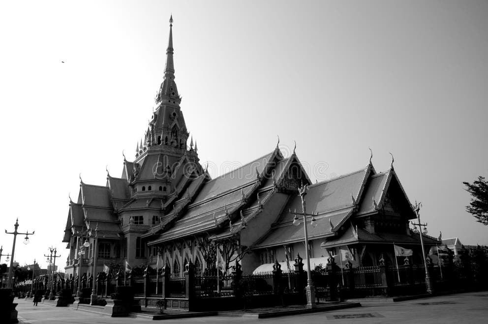 Wat Sothorn Wararam Worawiharn Stock Photo - Image of religion ...