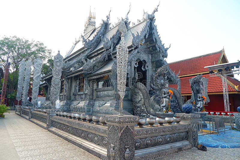 Beautiful Motifs at Wat Sri Suphan or the Silver Temple, Chiang Mai ...