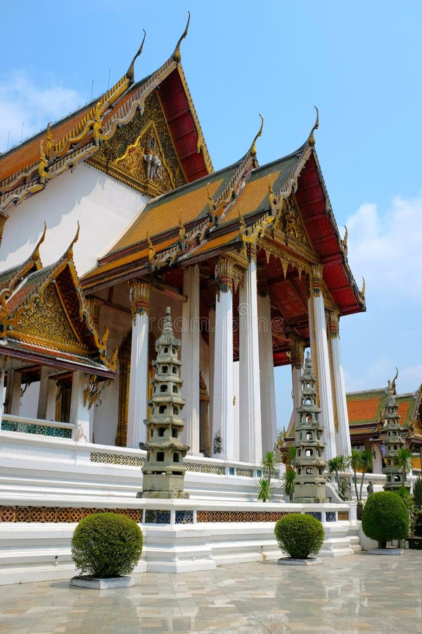 Wat pho temple in Bangkok stock photo. Image of antiquities - 39013608