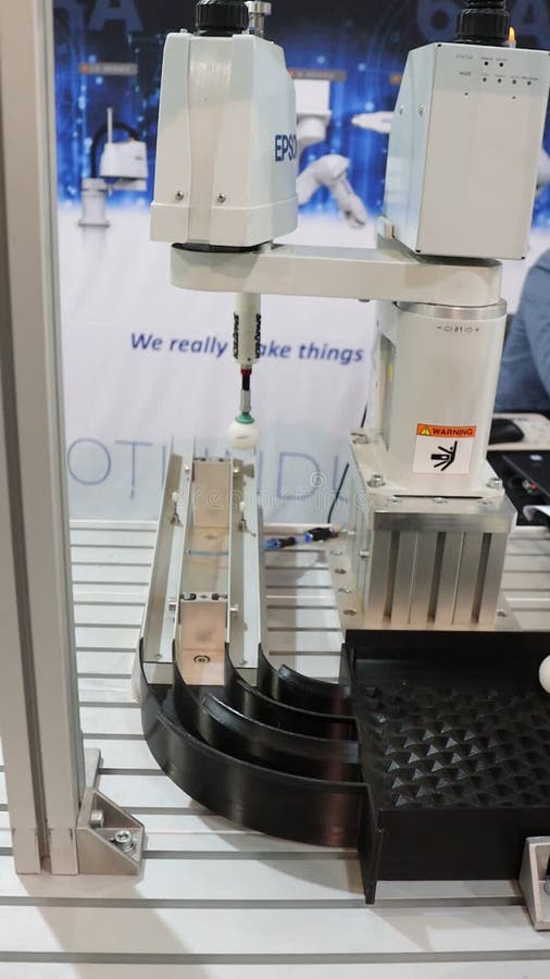 23.03.2025 Chisinau Explore the Advanced Robotic System in Action ...