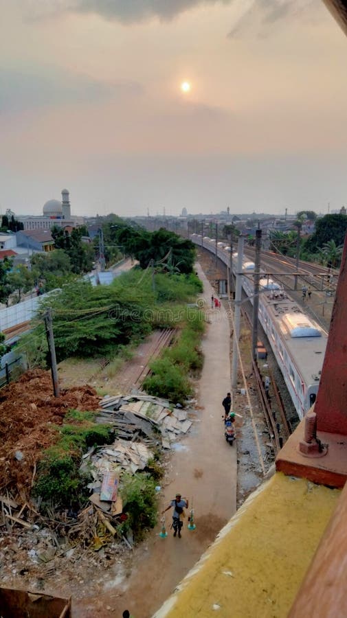 Watching the Sunset Over the Bridge and View Trian Stock Photo - Image ...