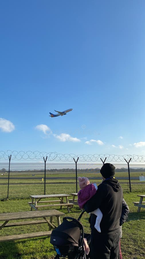 Watching take off editorial image. Image of skies, blue - 269362030