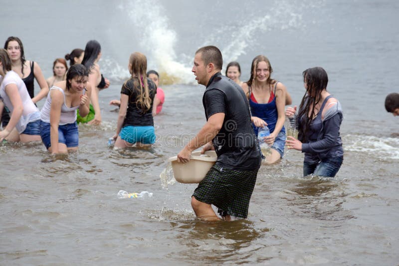 Water battle on Kiev beach editorial image. Image of fighter - 31406670