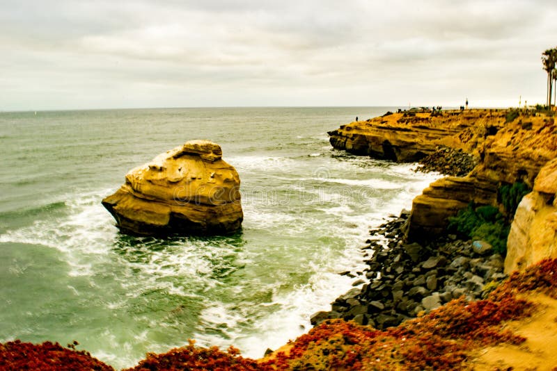Water Breaking Against Rocks Stock Photo - Image of cliff, pacific ...