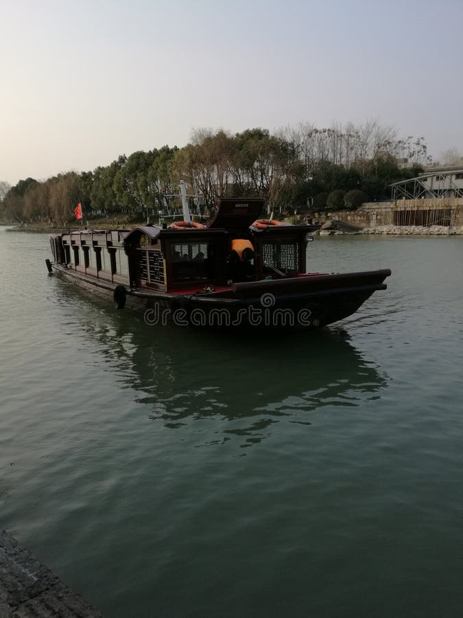 Water bus editorial image. Image of water, hangzhou, boat - 88315670