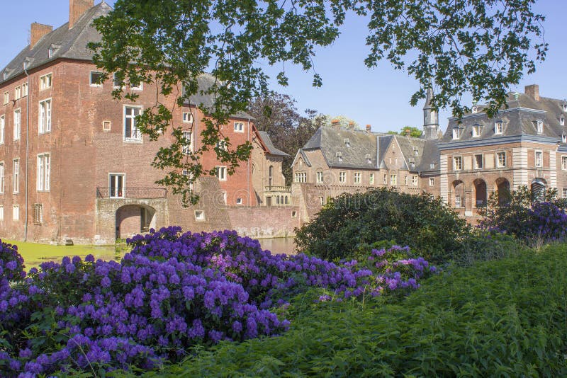 Water Castle Wissen, Germany Stock Image - Image of castle, travel ...