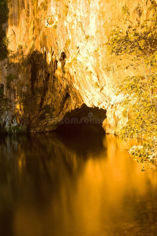Water cave entrance stock photo. Image of cove, nature - 11133508