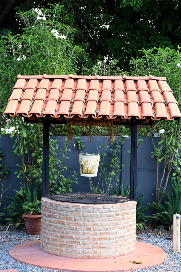 Water Cistern, Pleasant Place Pit Hole To Extract Water Source of Life ...