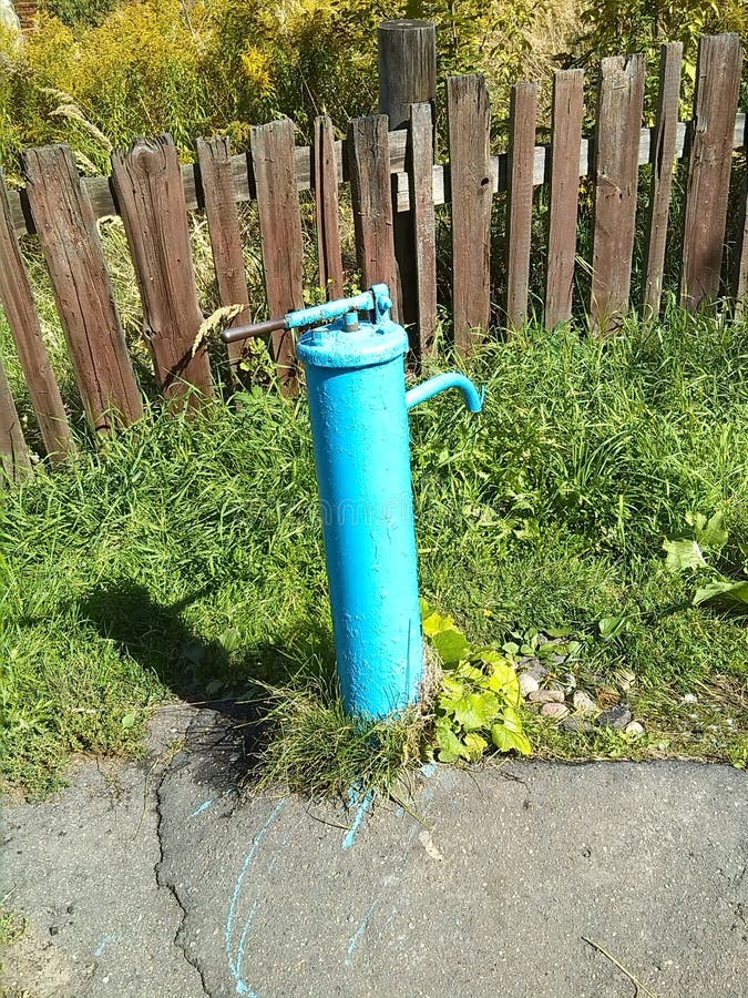 Water column. Fence editorial stock photo. Image of column - 44254488