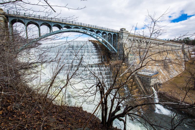 Reservoir Building for Water Collection and Storage Due To Heavy Rain ...